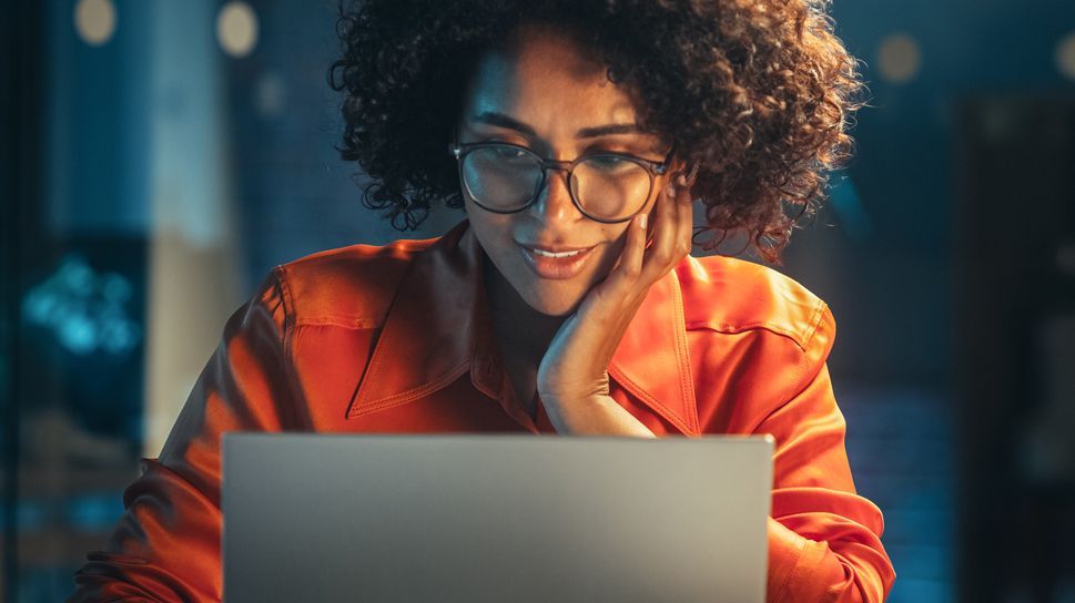 Berufsbegleitend Studieren an der WBH – Ihre Karriere im Fokus